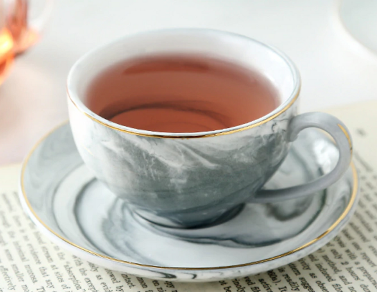 Glass Tea Set with Marble Pattern